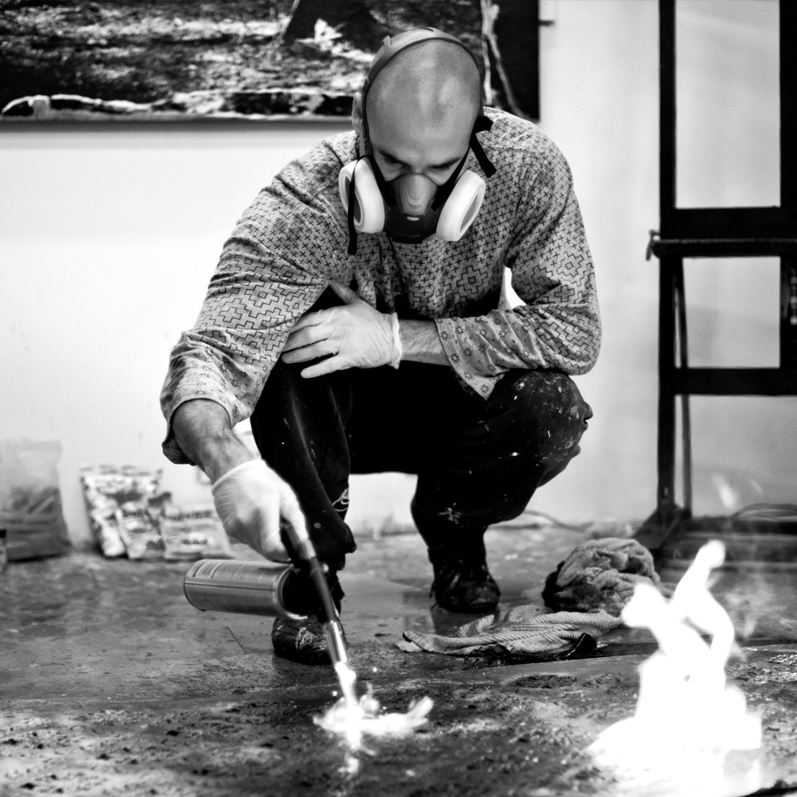 Biography | LUAP | Paul Robinson | Contemporary Fine Artist